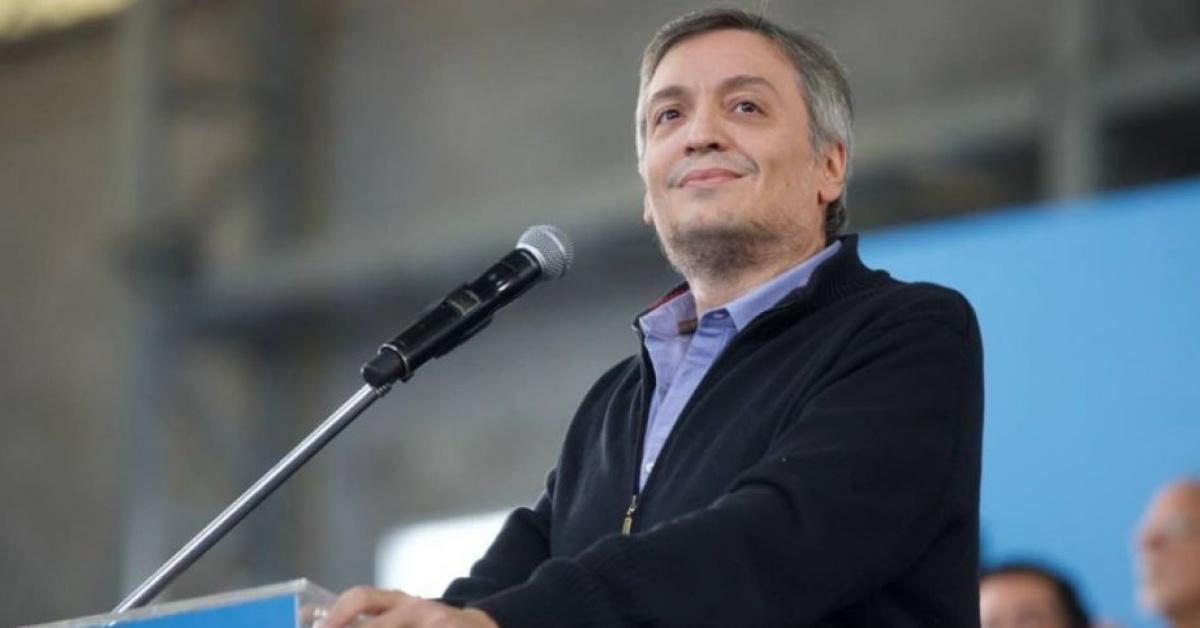 Máximo, subido al pony y contra todos