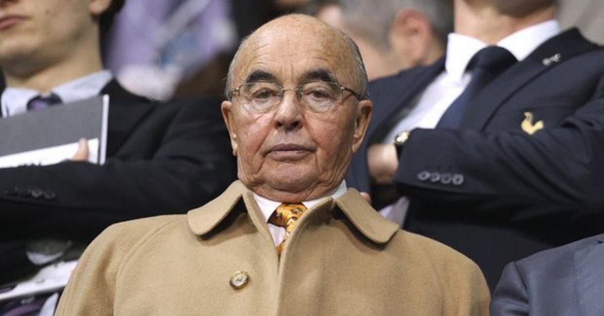 Javier Milei y su terrible política de concesiones a Joe Lewis