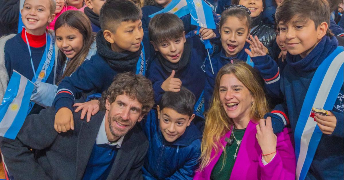 San Fernando celebró el Día de la Bandera con un emotivo acto y la ...